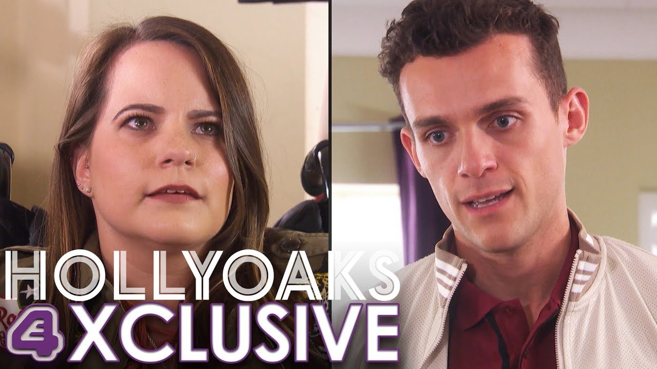 E4 Exclusive Clip: Jesse Puts His Foot In It - YouTube