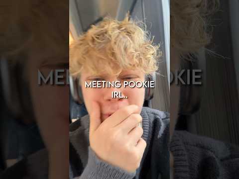 MEETING MM2 GIRLFRIEND IRL 😍 (Murder Mystery 2) *Voice Chat*