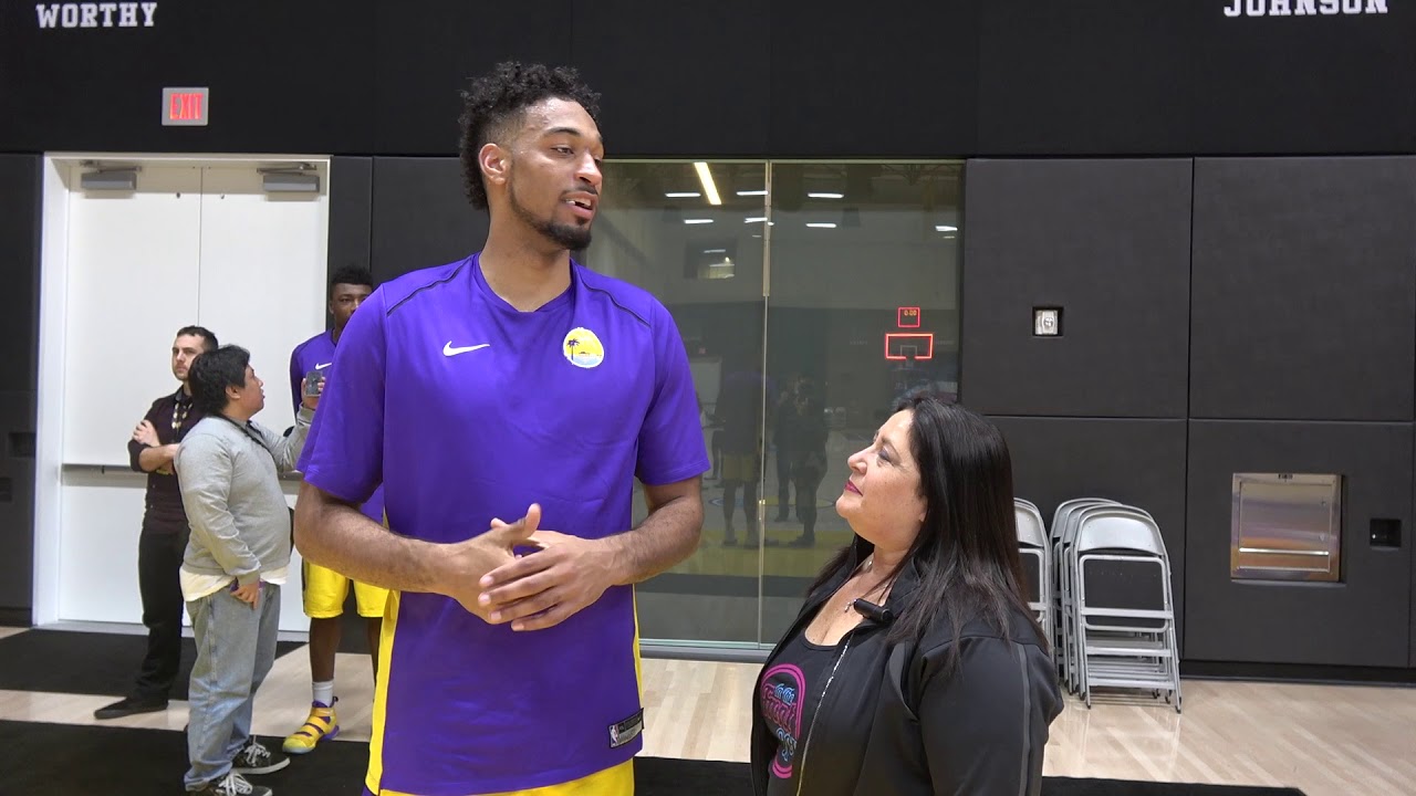 In the Front Row with South Bay Lakers Michael Holyfield "Big Mike ...