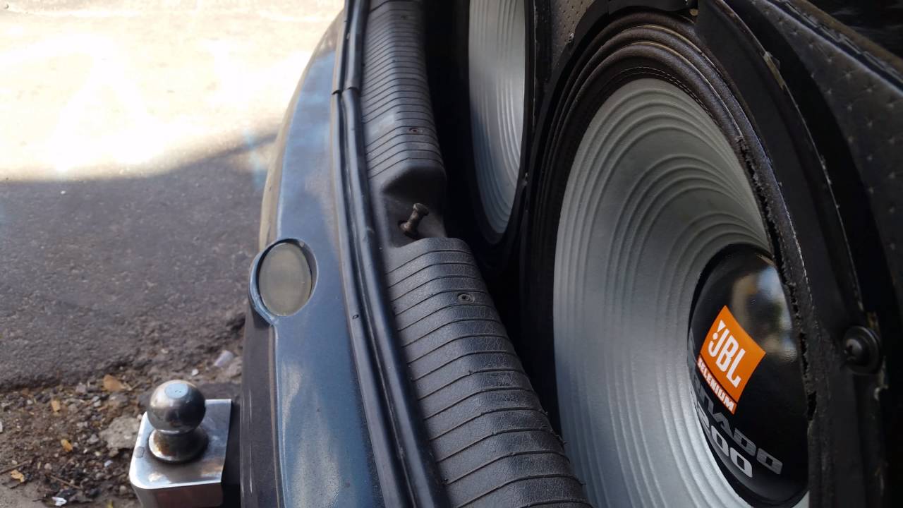 Tornado 18 polegadas - YouTube