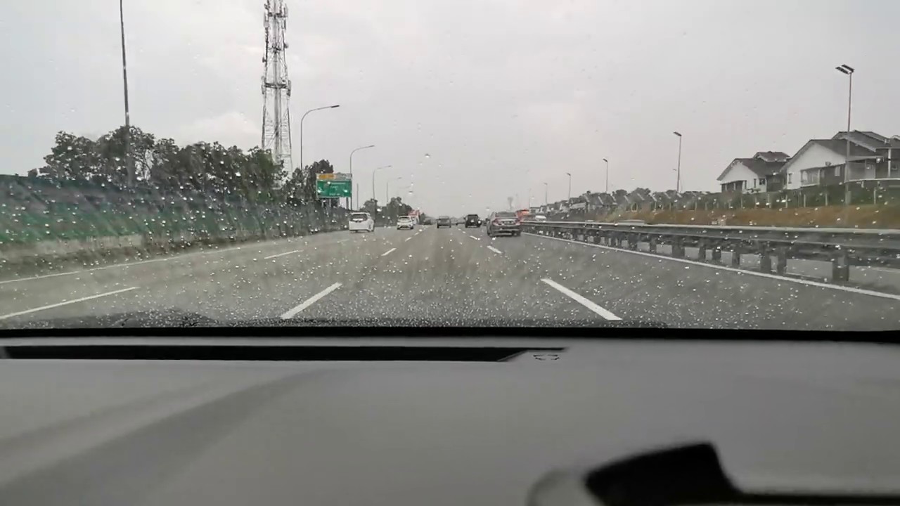 Windscreen Beading Ultra Glaco - YouTube