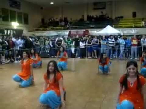 Pakistani Girls dance club.mp4 - YouTube