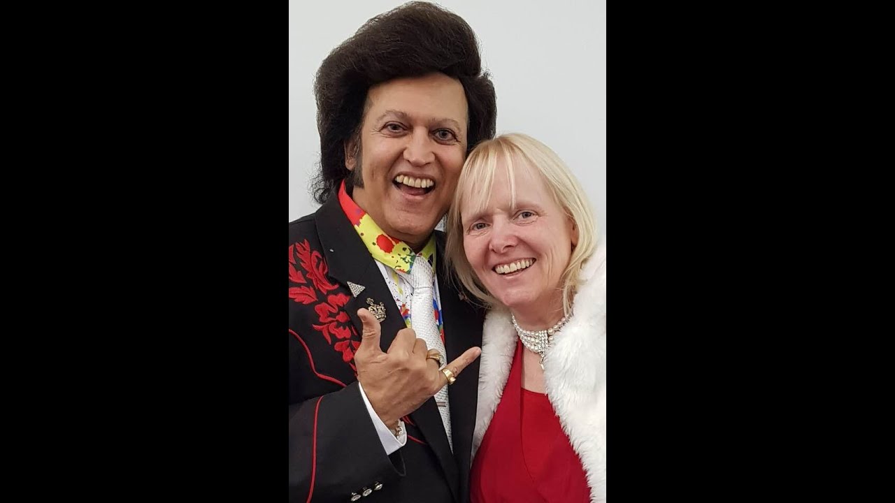 Monika ....by Nigel Kingsley ..a mini clip from Nigel's Hawaiian ...