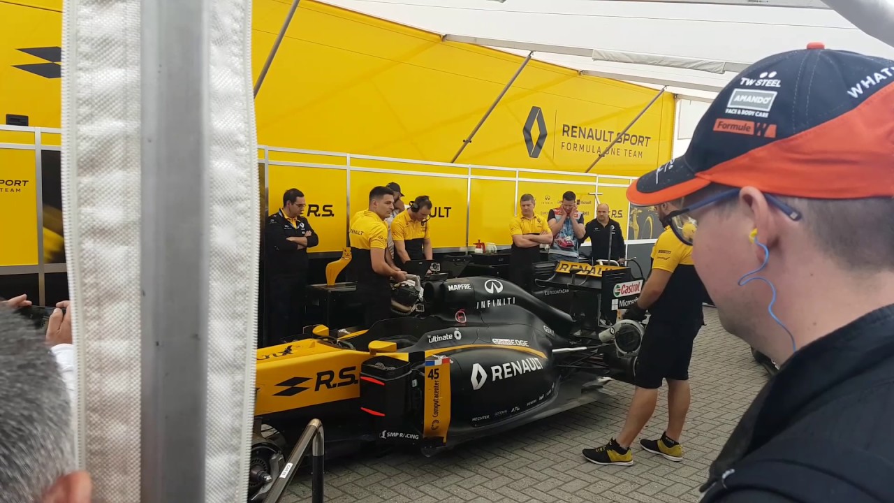 Renault F1 engine sings the dutch national anthem song - YouTube