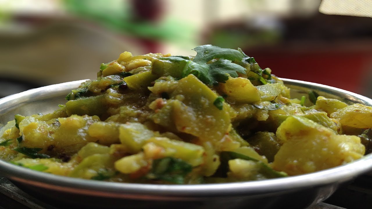 दुधी भोपळ्याची सूकी भाजी रेसिपी | Dudhi Bhopalyachi Bhaji Recipe ...
