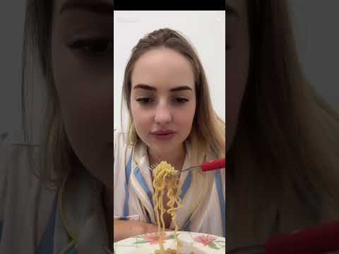 tonton smpai habis yah awas nyesel ntar ga nonton - Bigo live Indisonia - Cah Banyuwangi😊