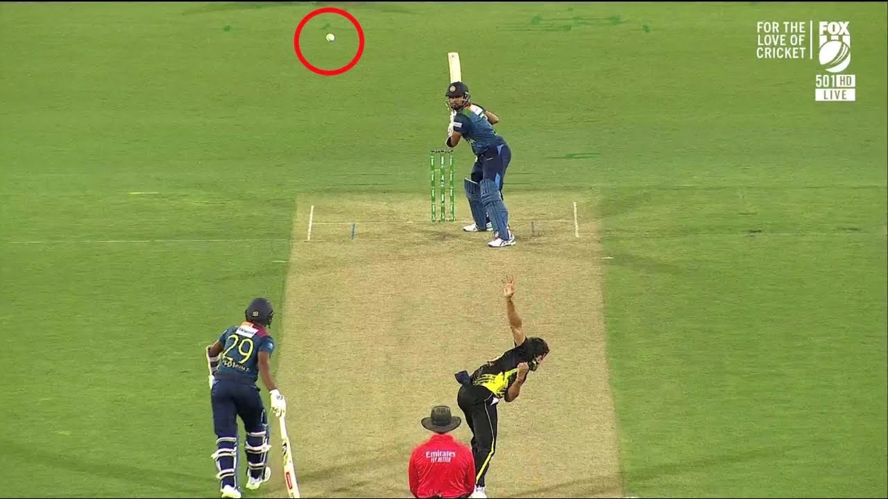 Mitchell Starc bowles the worst ball in cricket history #AUSvsSL - YouTube