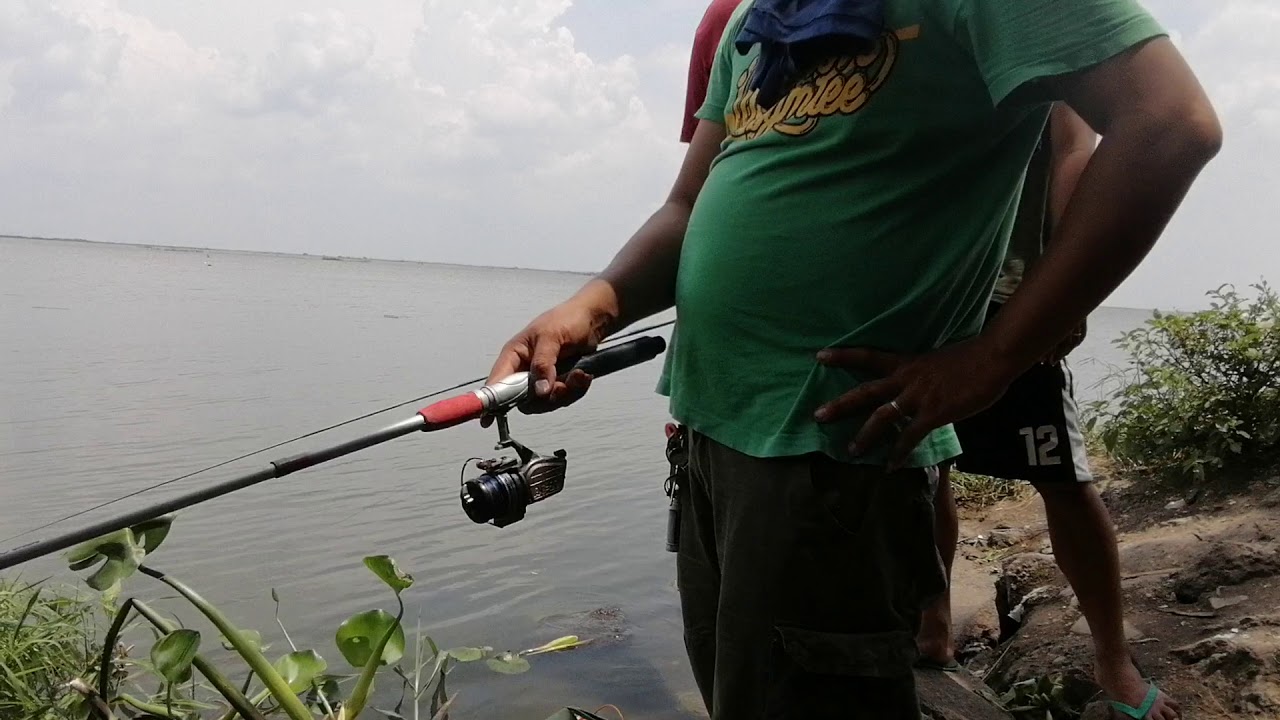 Jhun and Angie at Laguna Lake, Landayan Anglers on the go. Lupit mo ...
