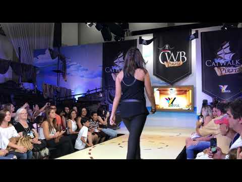 Malu França - Desfile Max Fama em Dezembro de 2017