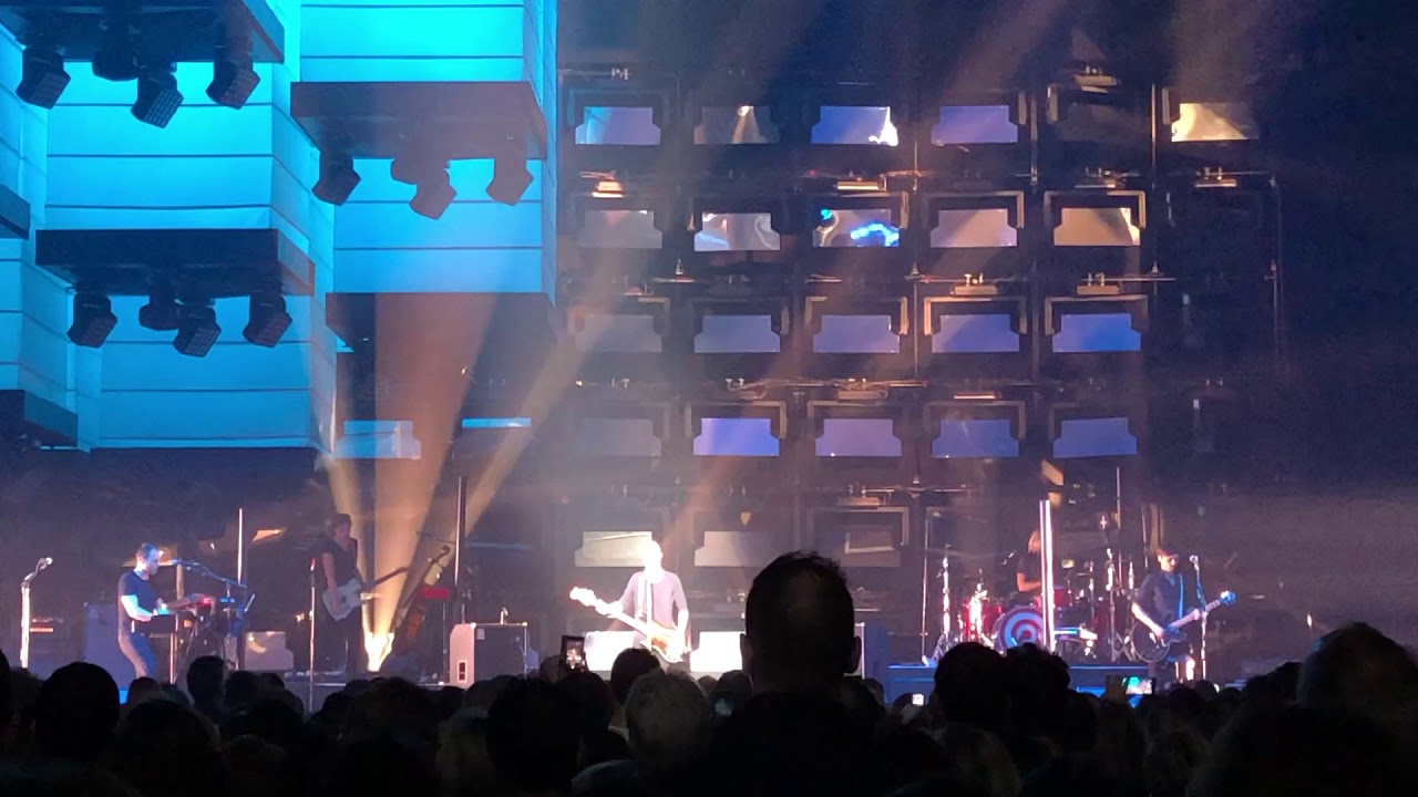 Calogero - Pomme C Live Amnéville 2019 - YouTube