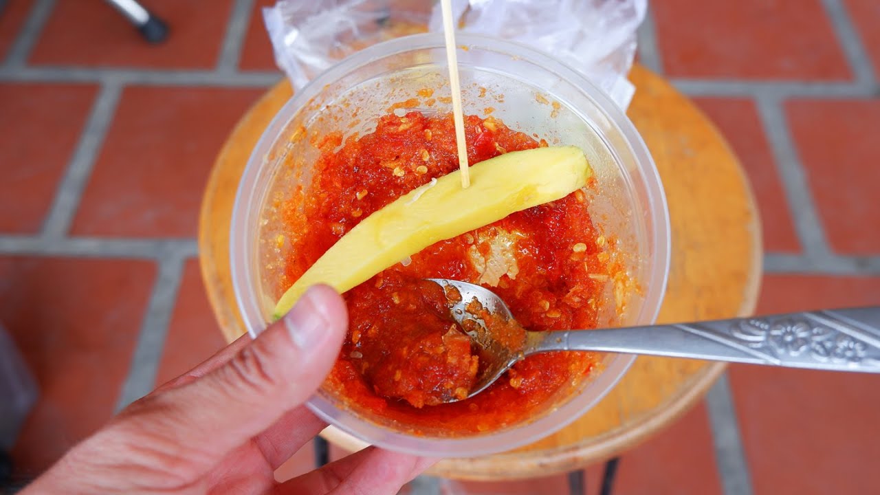 Fresh Fruit Mango, Chilly Salt with Roasted Garlic - YouTube