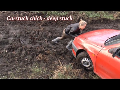 Carstuck Girl dirty muddy boots | She stuck into mud field | Festgefahren Auto