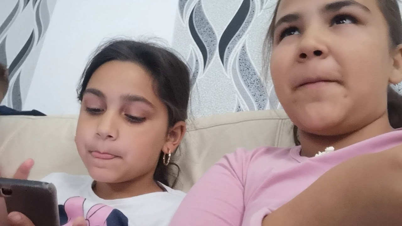 Film nézés😄 - YouTube