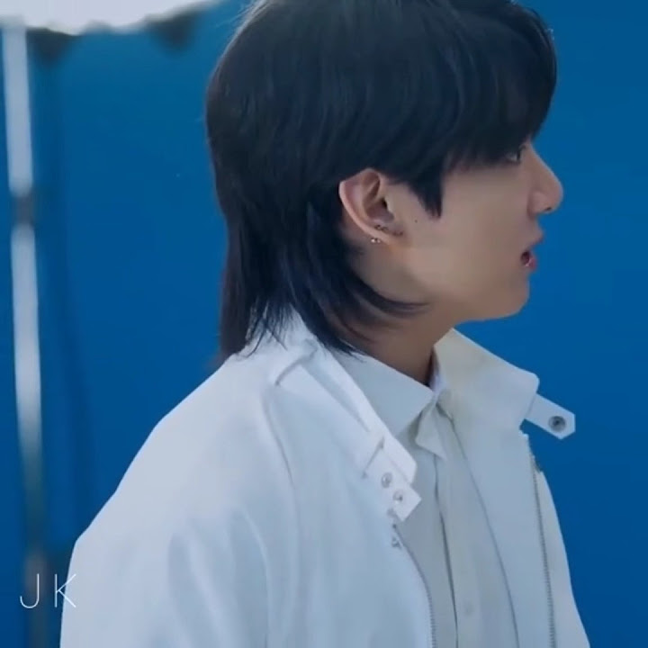 His mullet hair 😭😭#정국 #jungkook - YouTube