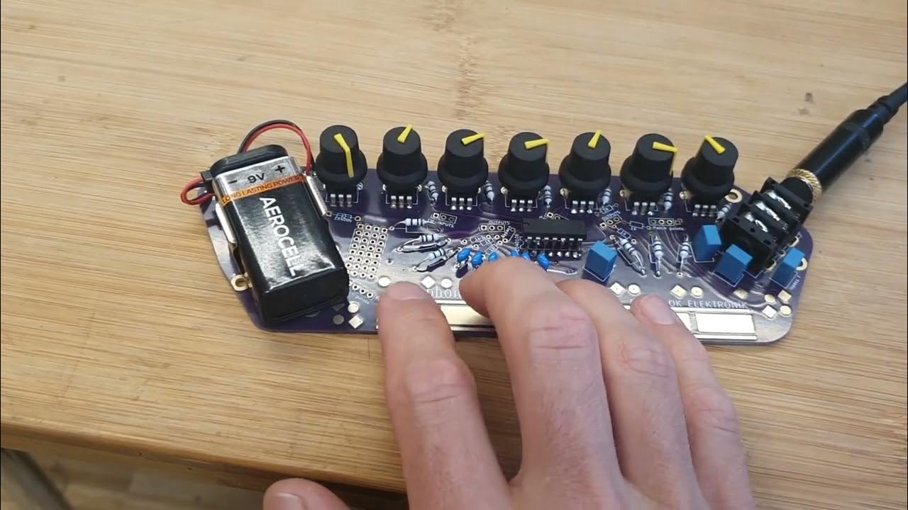 Hexaphon arpeggio, DIY analog poly synth - YouTube