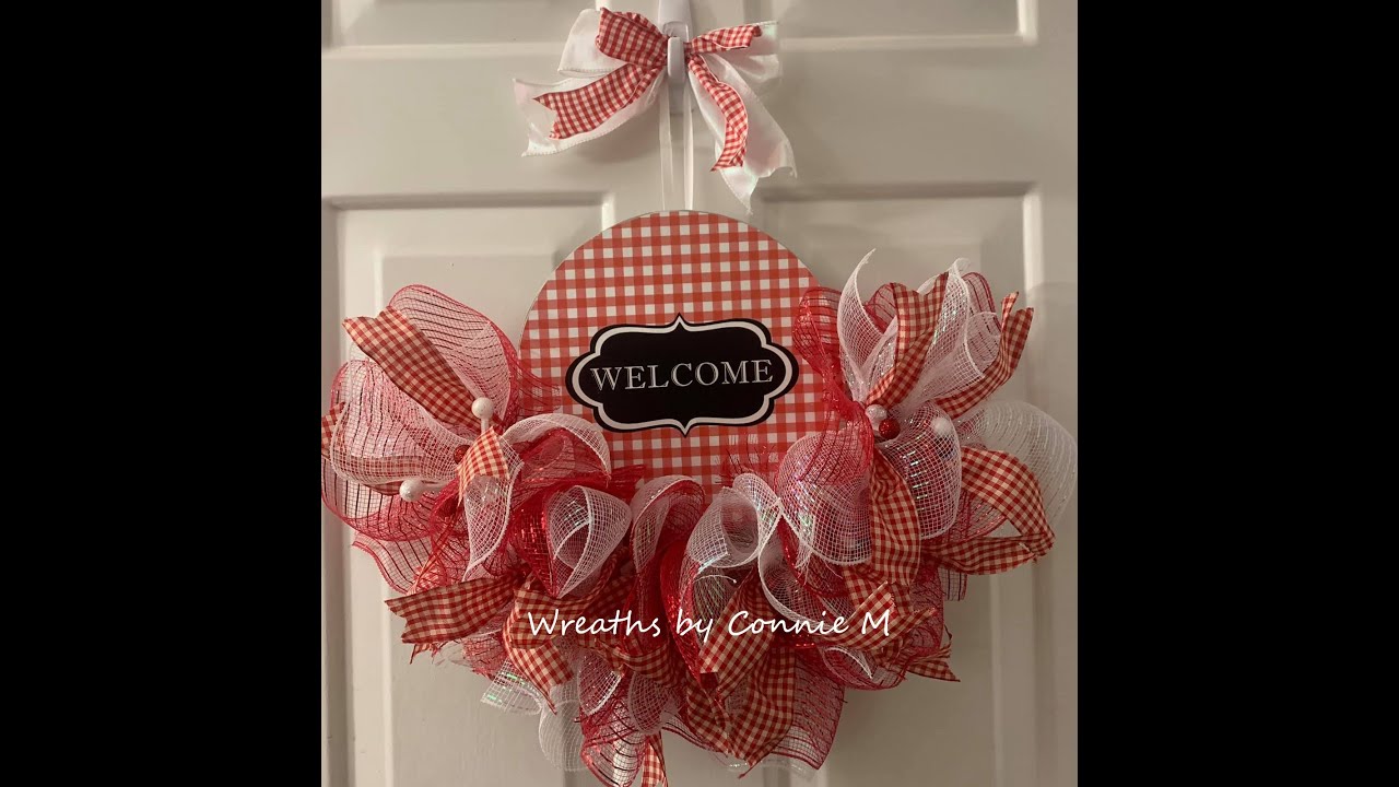 Welcome Rail | Easy DIY Wreath - YouTube