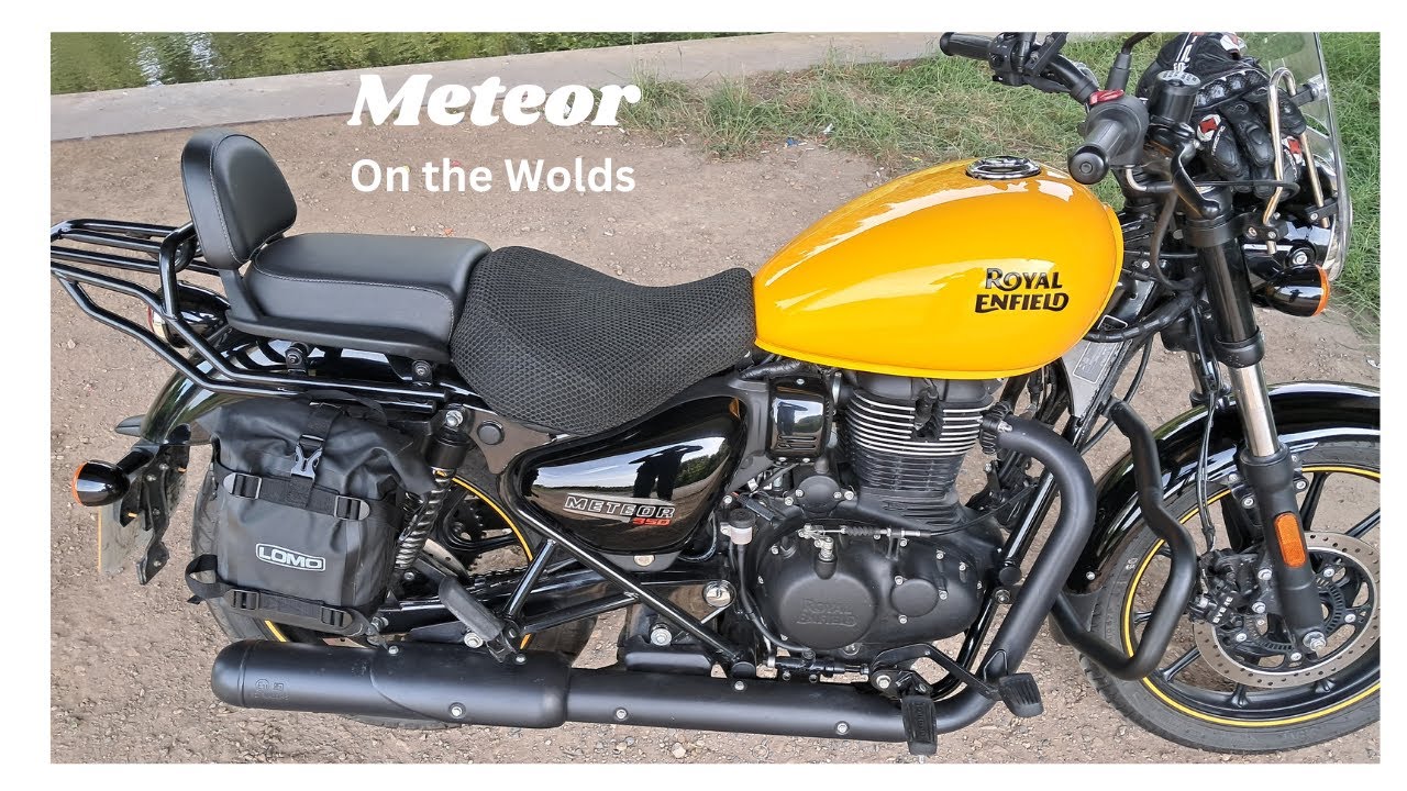 Royal Enfield Meteor on the Yorkshire Wolds - YouTube