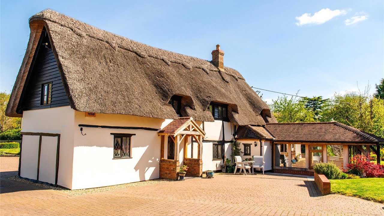 Walnut Tree Cottage | Bletchley, Buckinghamshire - YouTube