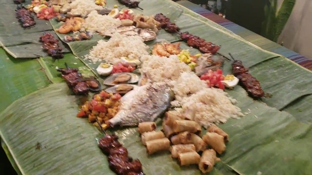 Filipino Kamayan feast! - YouTube