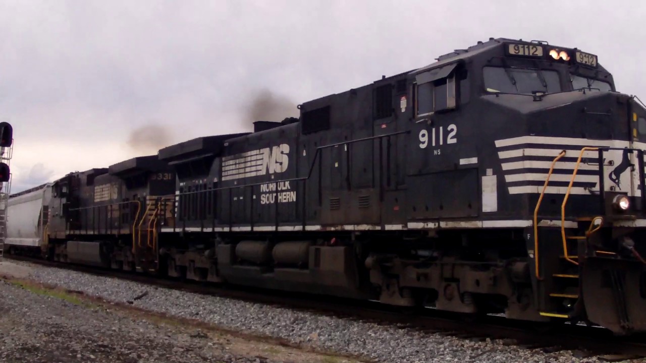 NS 34Z @ FLINT, IN 6 12 19 NS 9112 NS 9331 - YouTube