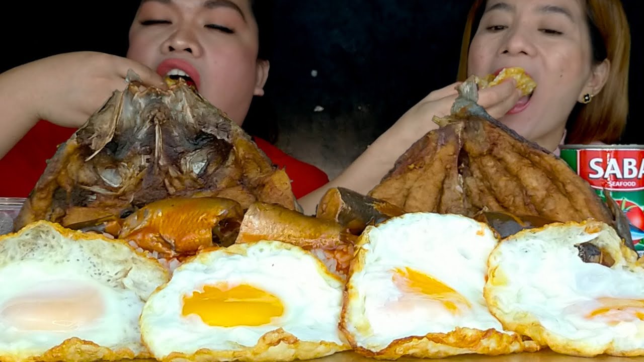 BANGSILOG AT SARDINAS MUKBANG | SIMPLENG PINOY ALMUSAL | MUKBNG ...