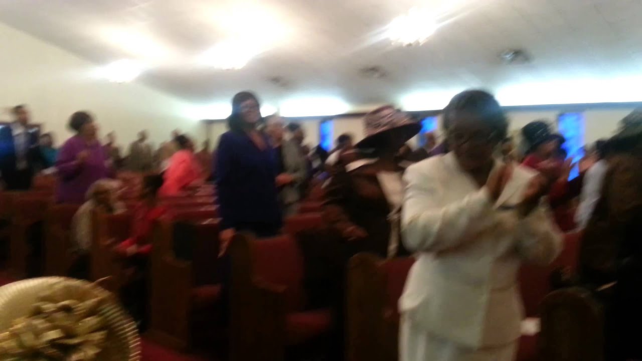 Overseer John Hart Jr. Praise Break - YouTube