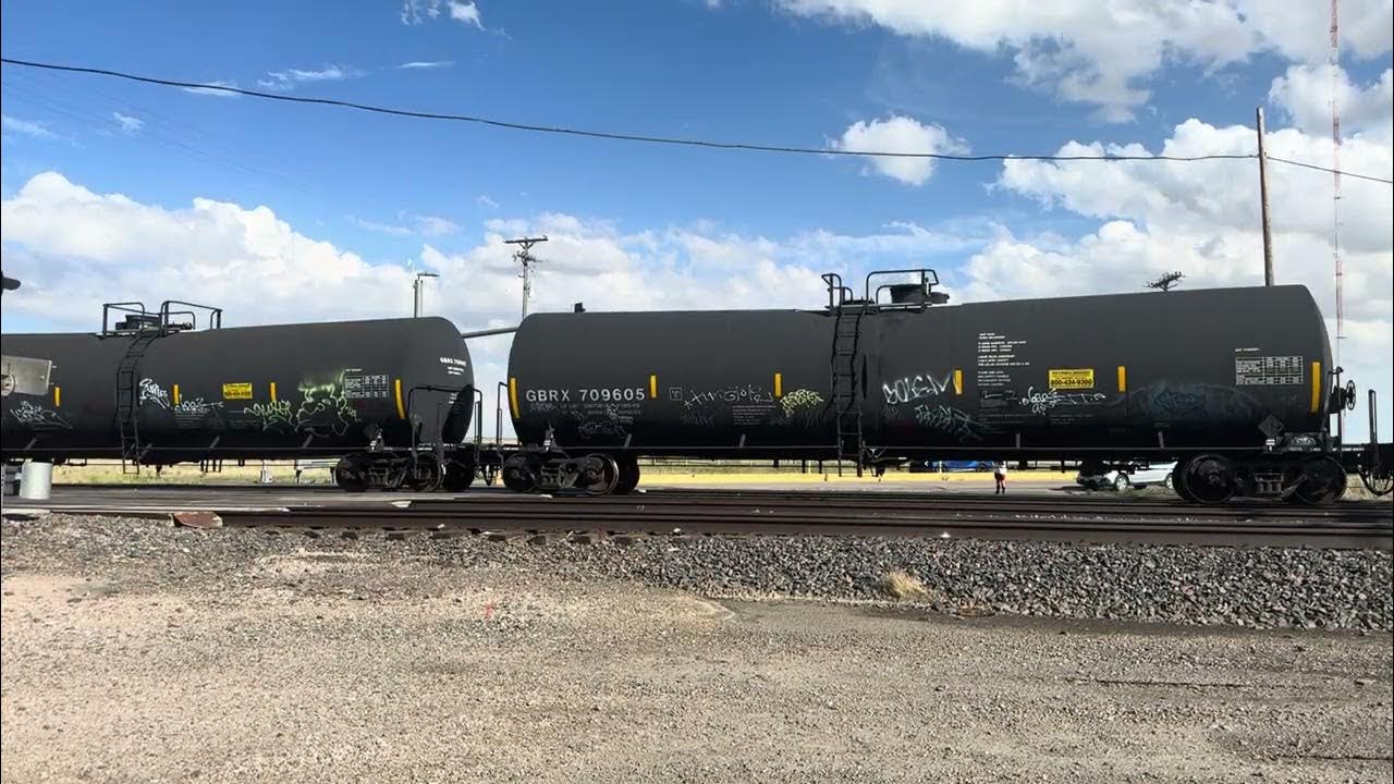 UP #5527 Lead’s The WB MNPRVX Through Cheyanne, WY With Two Mid DP Unit’s 6/30/24. - YouTube