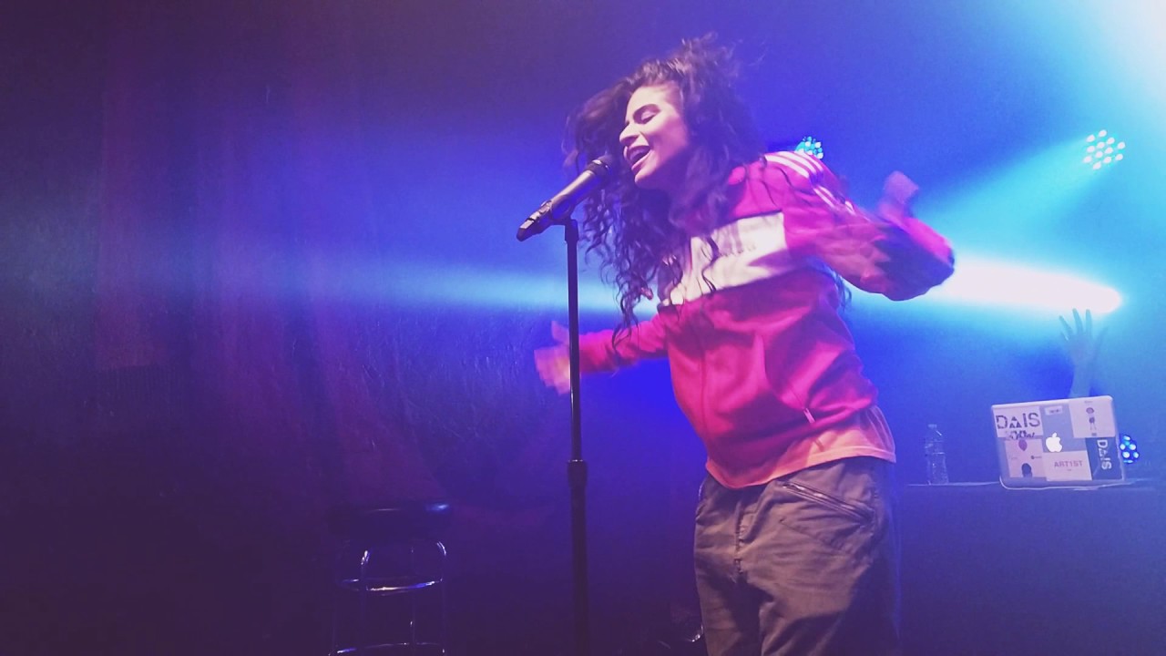Jessie Reyez / Shutter Island - YouTube