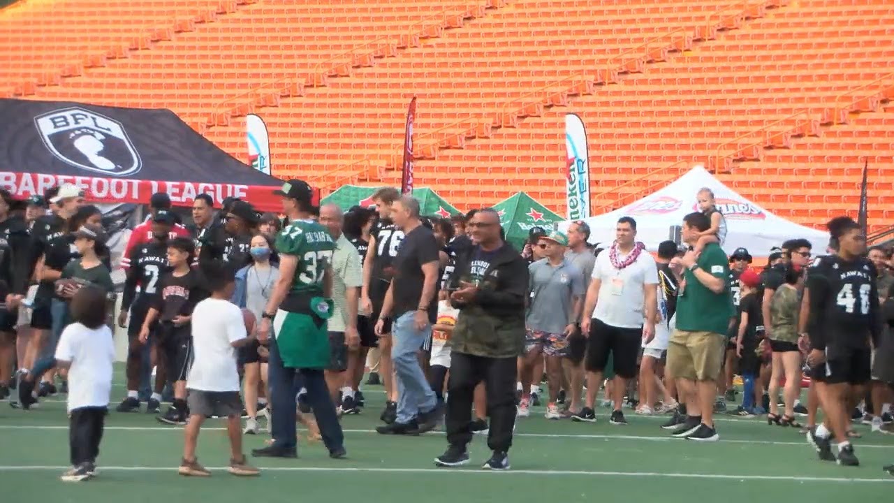 Hawaii residents, sports fans bid a final farewell to Aloha Stadium ...