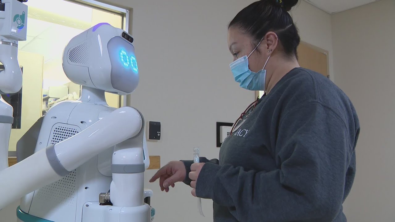 Robots help ease workload, brighten spirits at local hospital - Go IT