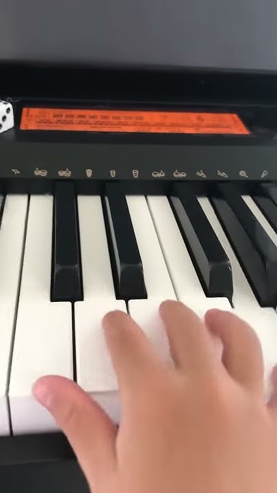 Song of frog in the middle - YouTube