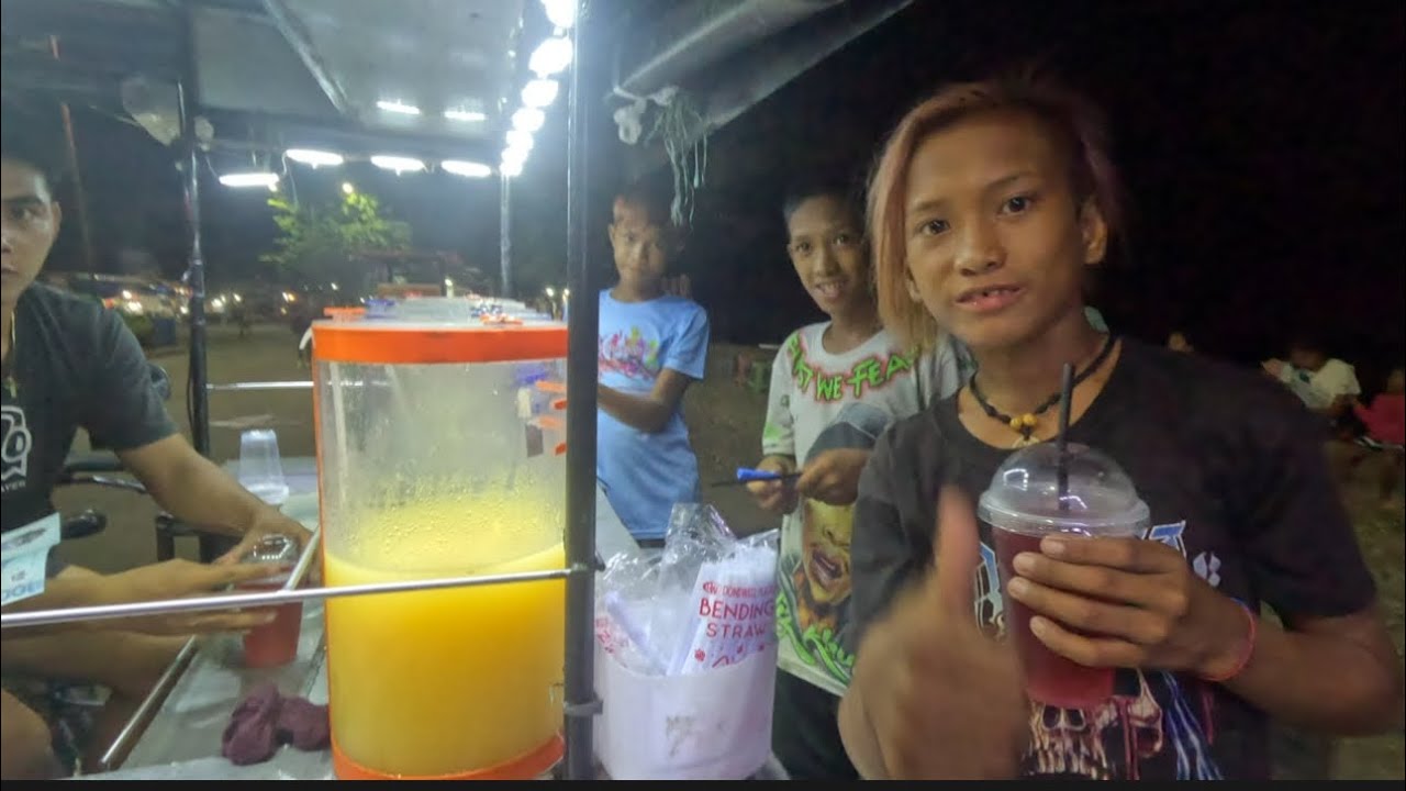 The Boulevard night market walking tour surigao - YouTube