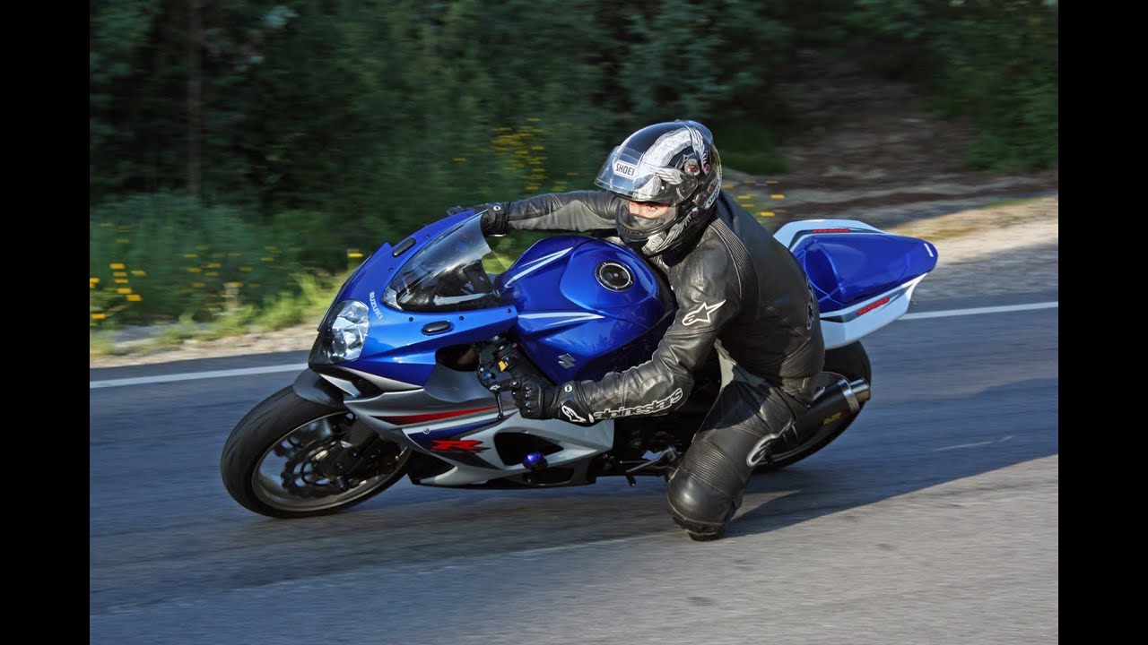 Draggin Knee Fun - Gixxer & CBR's - YouTube