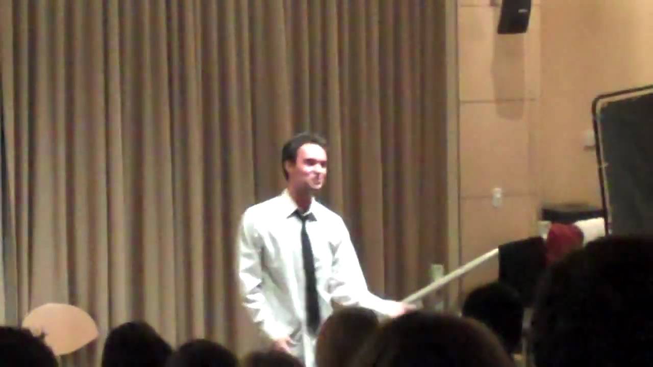 Blake Wexler Brings the Noise (Live at Tufts.) - YouTube