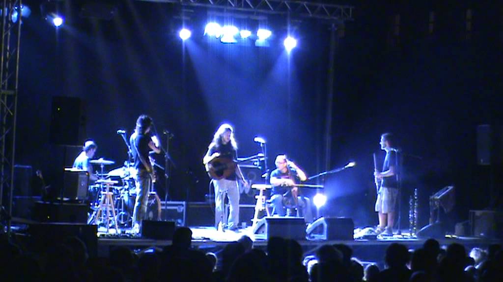 Γιαννης Χαρουλης - μαυρη πεταλουδα - YouTube