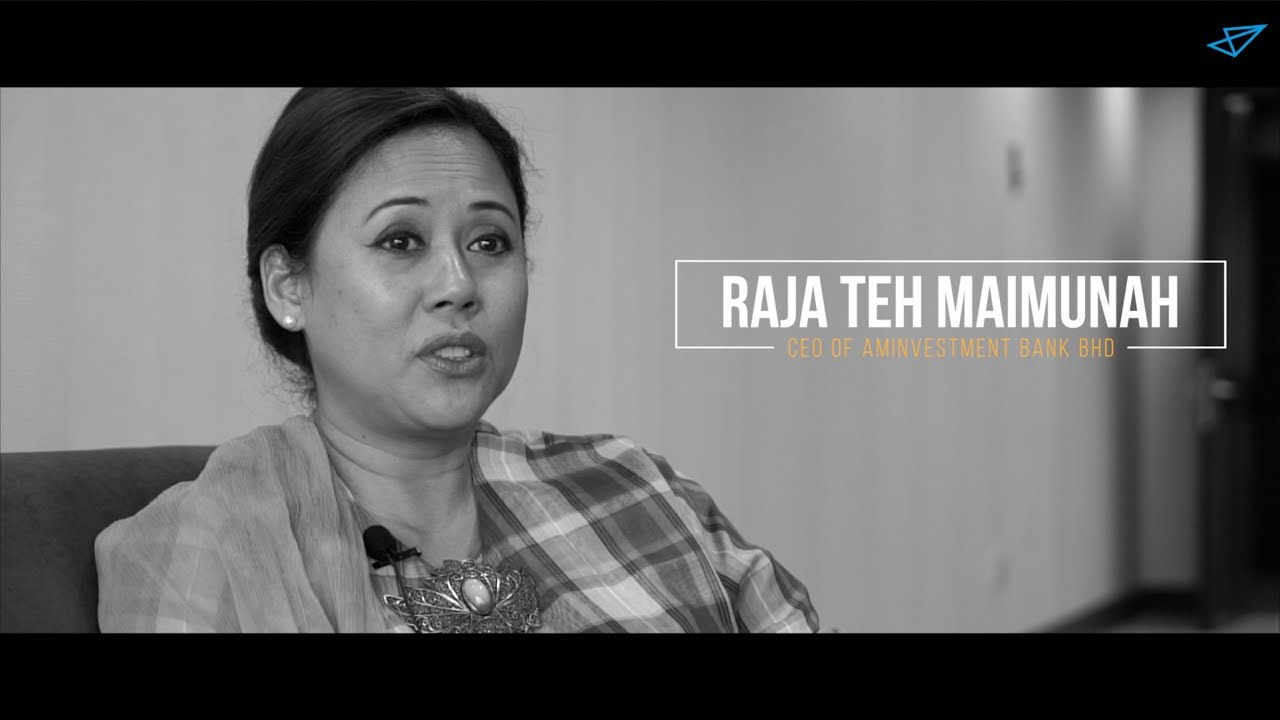 A minute with YM Raja Teh Maimunah - YouTube