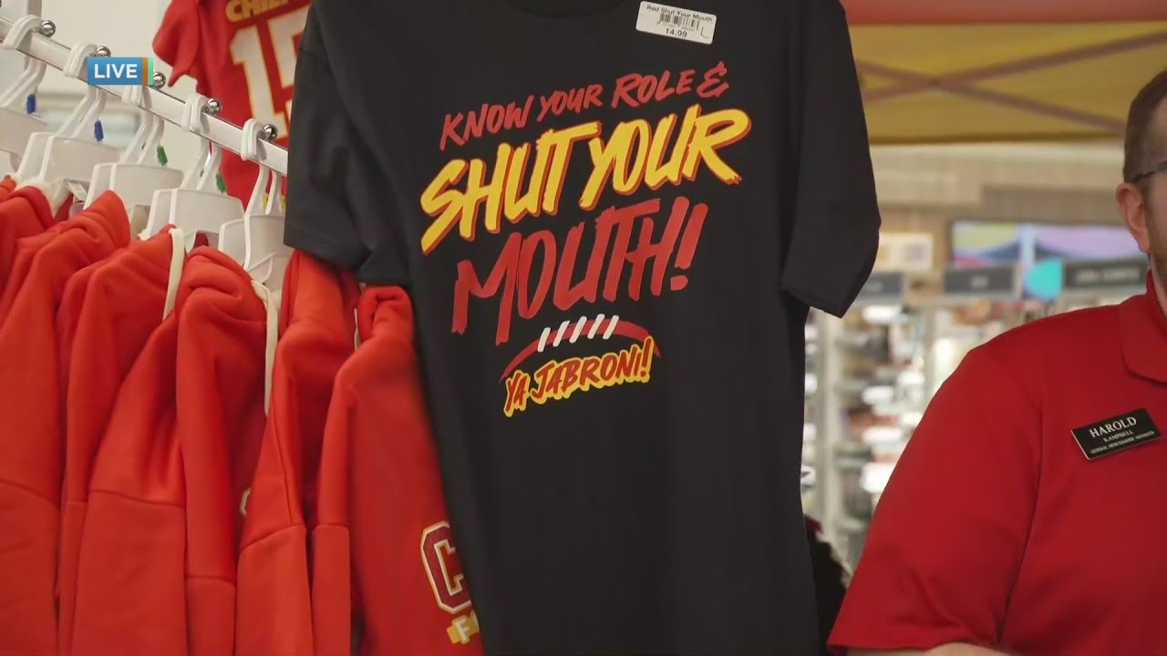 What's Cooking with Hy-Vee; Chiefs Merchandise - YouTube