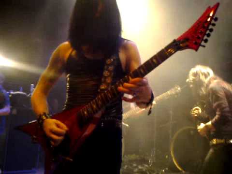 Crimson Glory - Painted Skies (guitar solo Jon Drenning) - YouTube