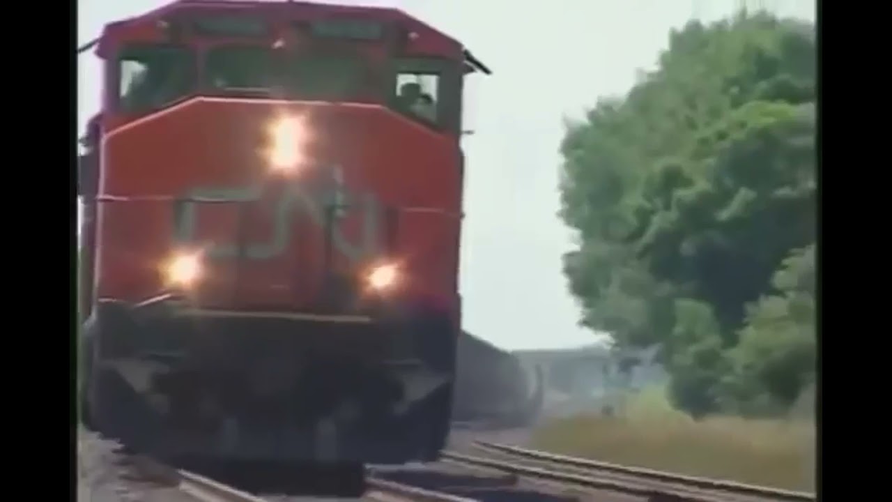 Mighty Machines At The Train Yard Song V2 - YouTube