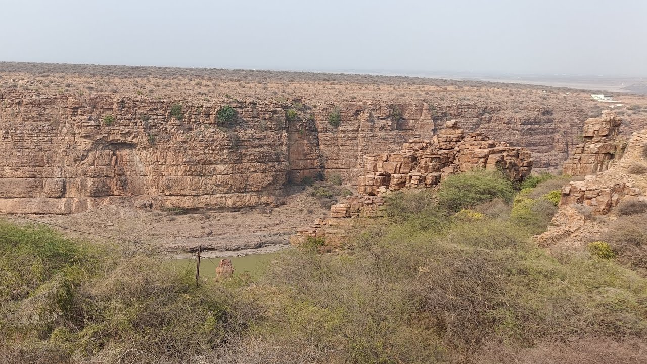 visuals on Gandikota fort,Grand canyon,Madavaraya temple and ...