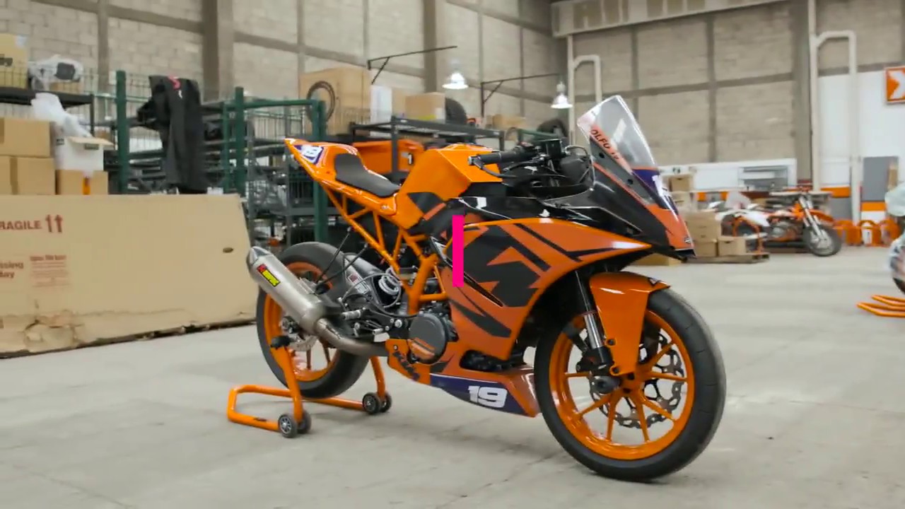 DUKE 390 stunt II ktm duke 390 STUNT show II only for the DUKE LOVER II ...
