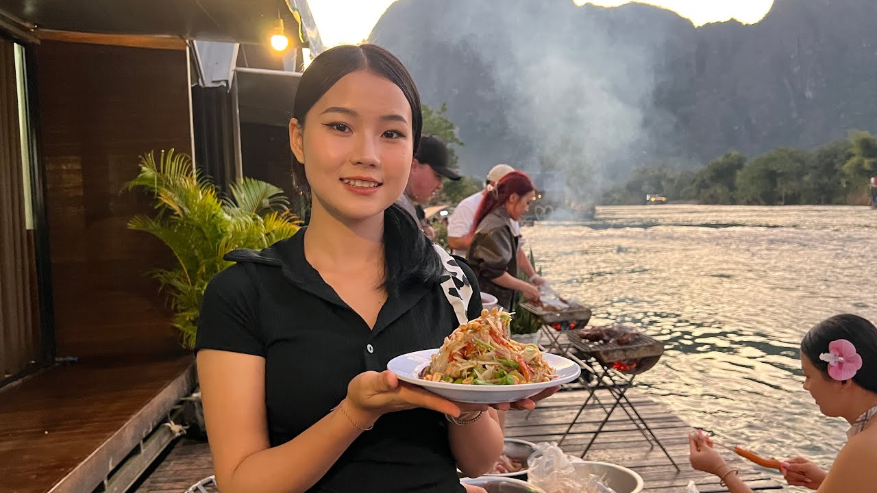 Peb mus ua si nyob rau Muang Feuang - YouTube