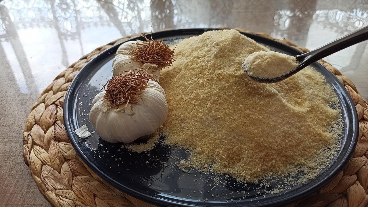 Evde Sarımsak Tozu Nasıl Yapılır ? | Sarımsak Tozu Tarifi | Emine'nin ...
