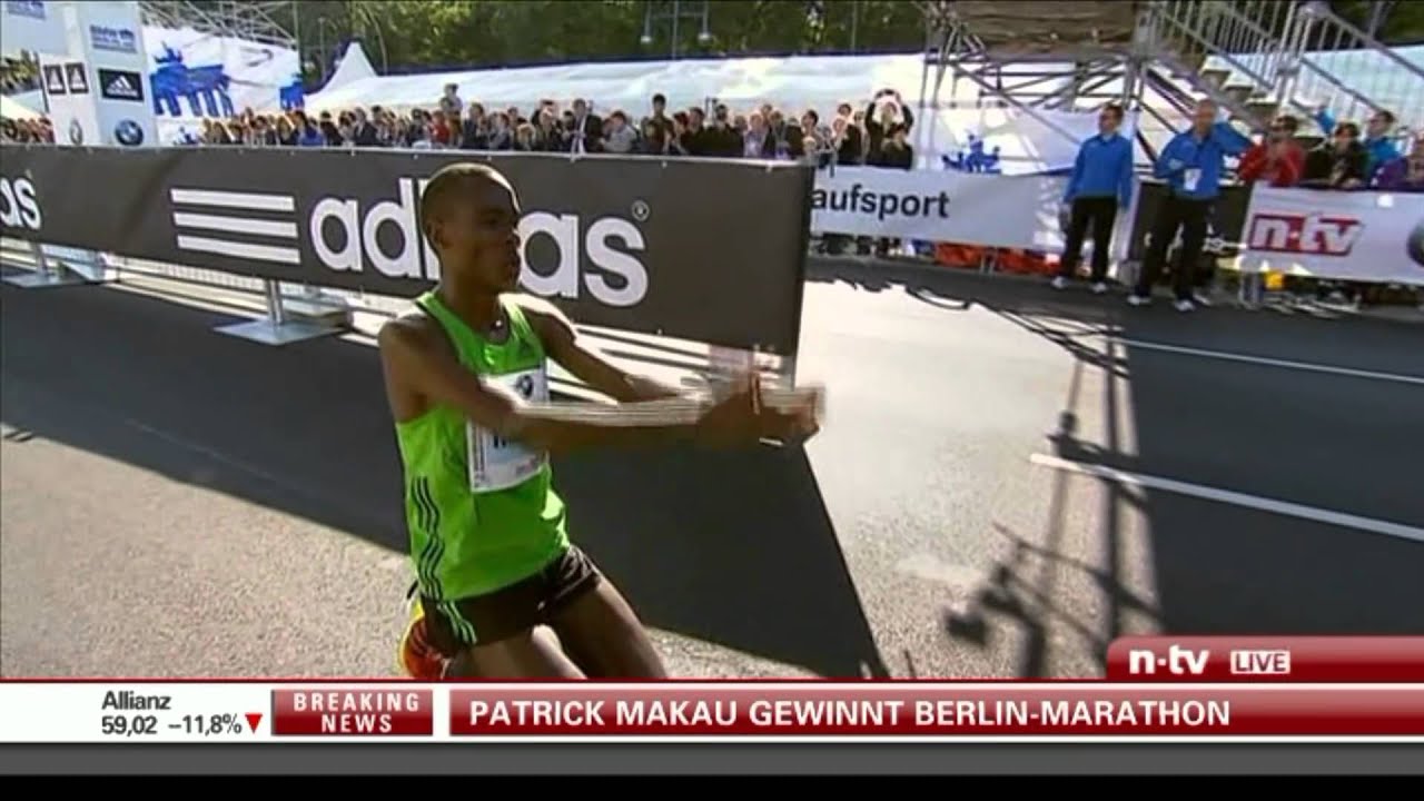 Patrick Makau Berlin Marathon 2011 new World Record - YouTube
