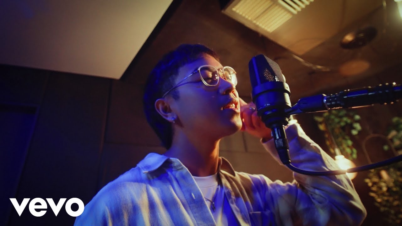 J.Tajor - Nothing I Want More (Official Music Video) - YouTube