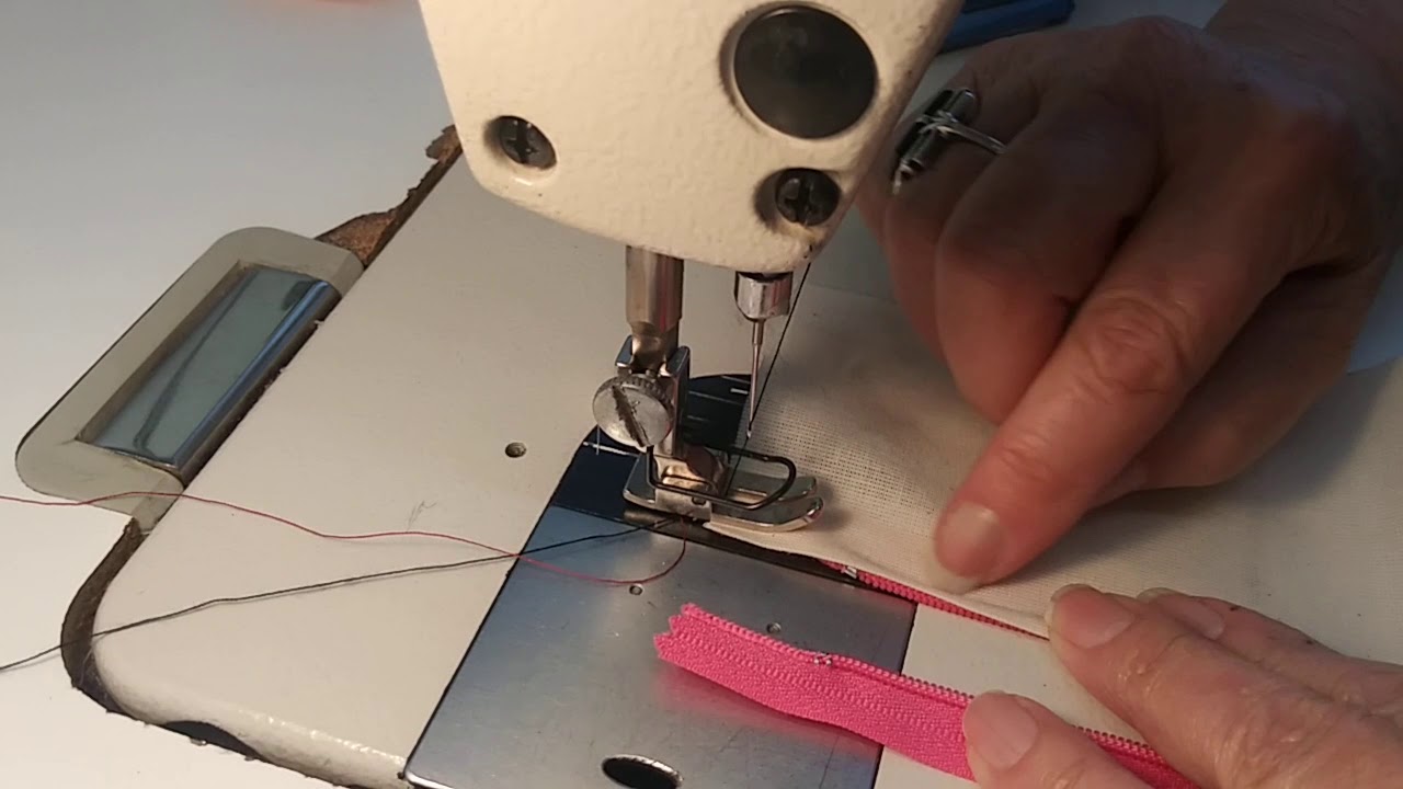 #22 Setting a rail road zipper - YouTube