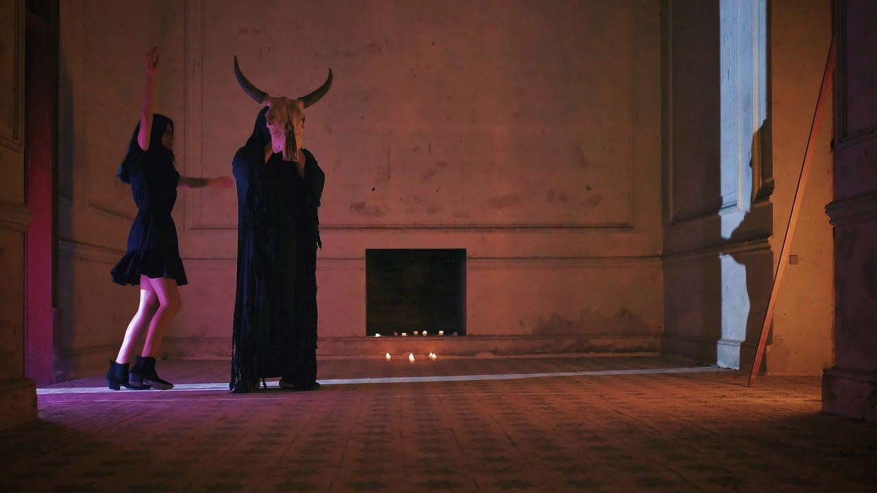 A Magical Goth Girl Dancing Youtube