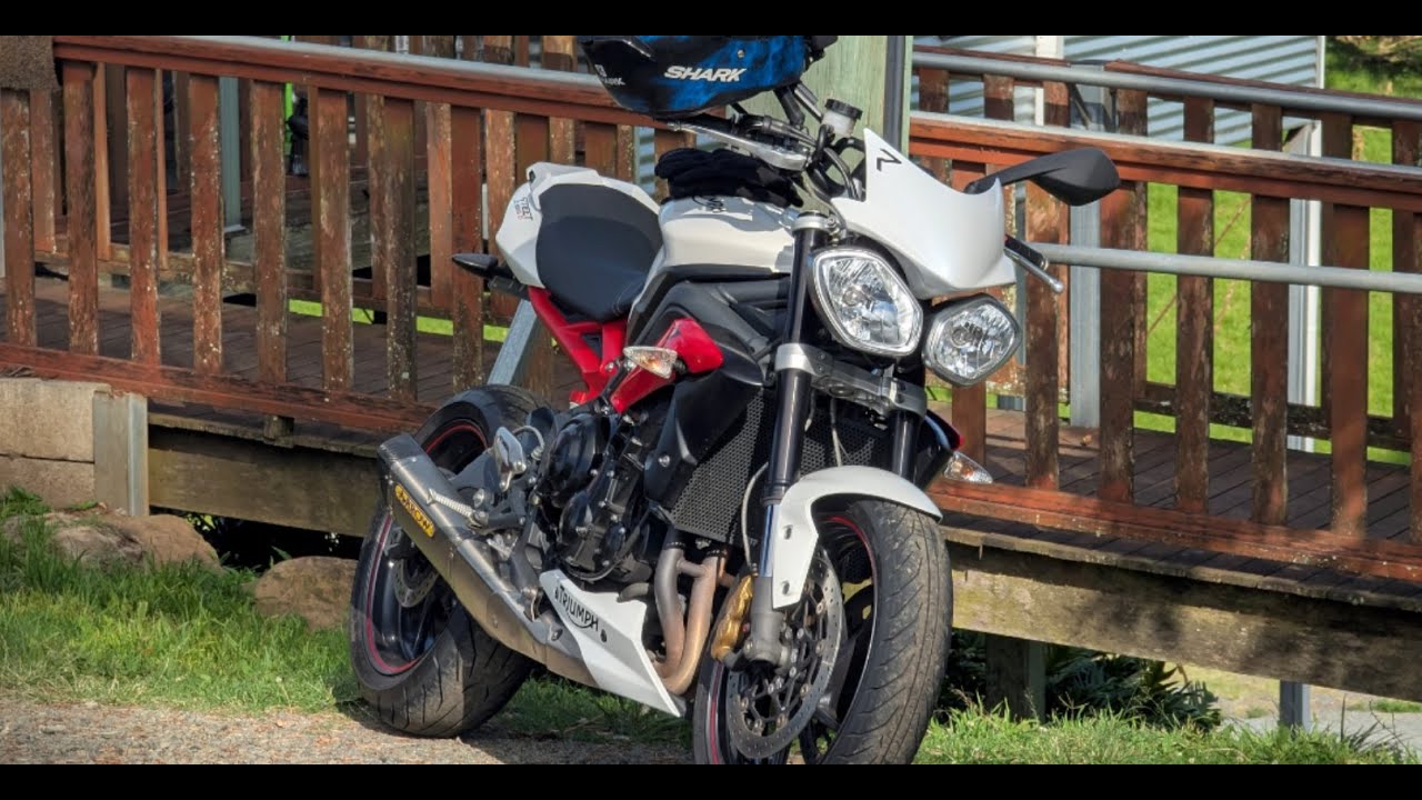 2016 Triumph Street Triple 675R Arrow slip on modified with no baffle ...