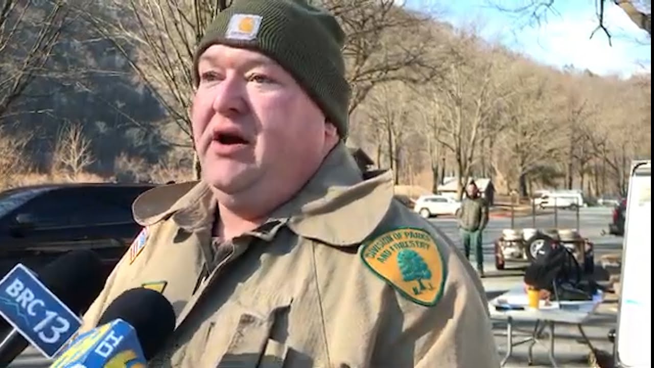Update on fire-fighting efforts at Delaware Water Gap - YouTube