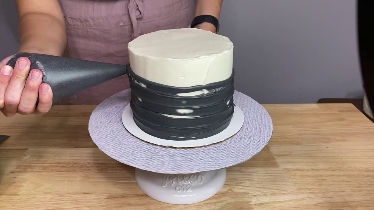Alien Inspired Cake Tutorial - YouTube